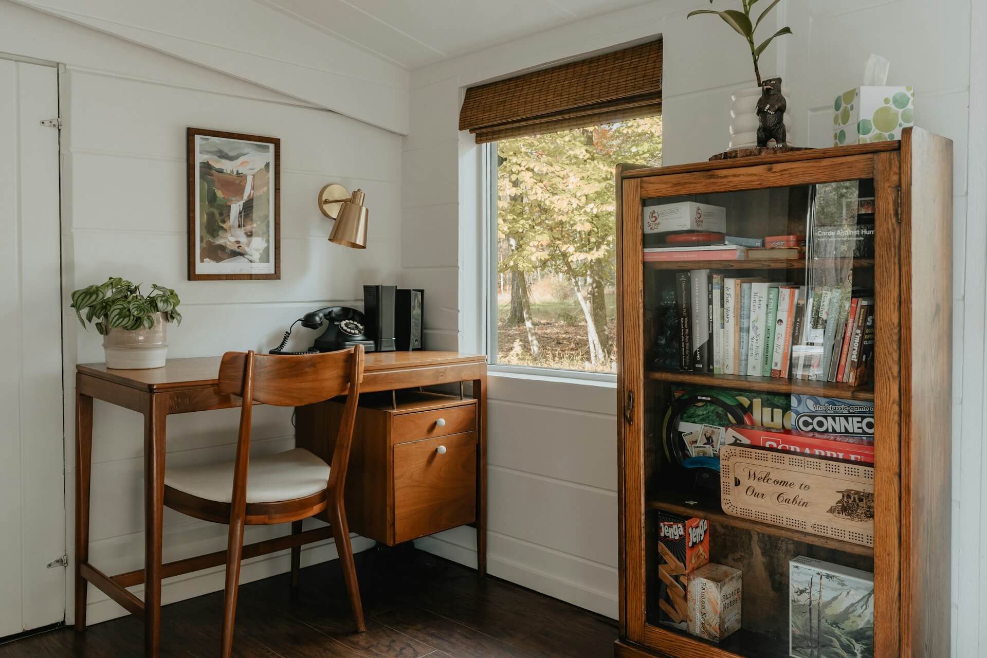 What are the Best Office Wall Sconces? | Color Cord Company